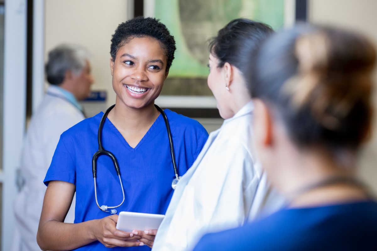 5 Tips For New Nurses To Avoid Feeling Overwhelmed - The Nifty Nurse